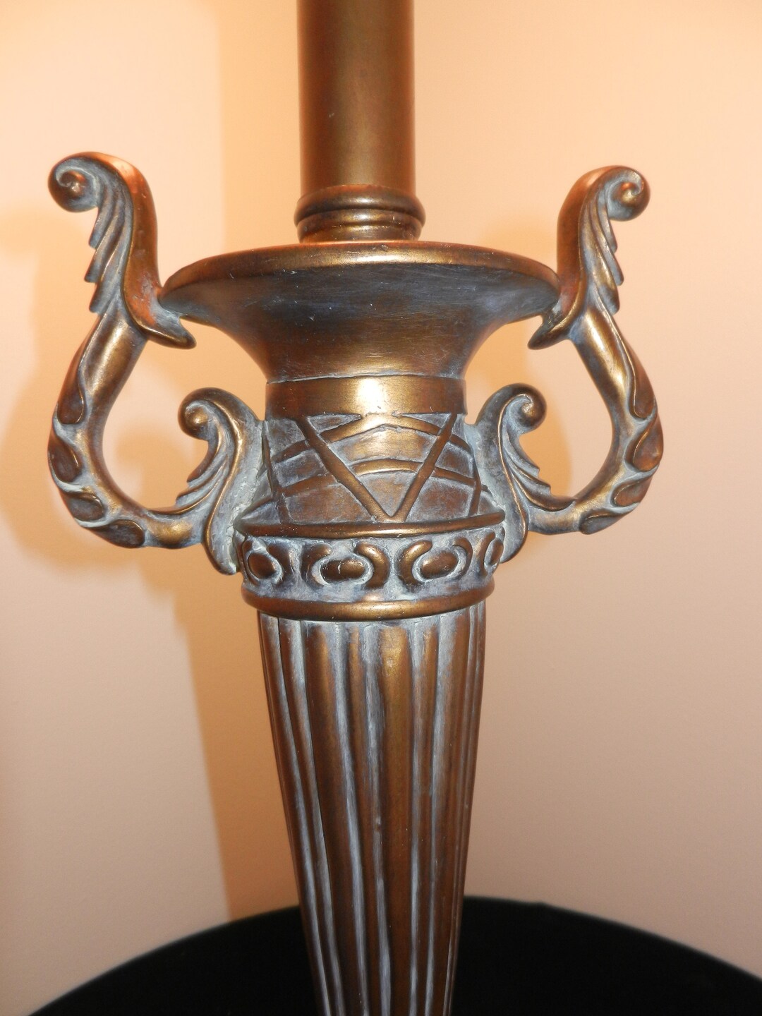 Vintage QUOIZEL Trophy Lamp - Etsy