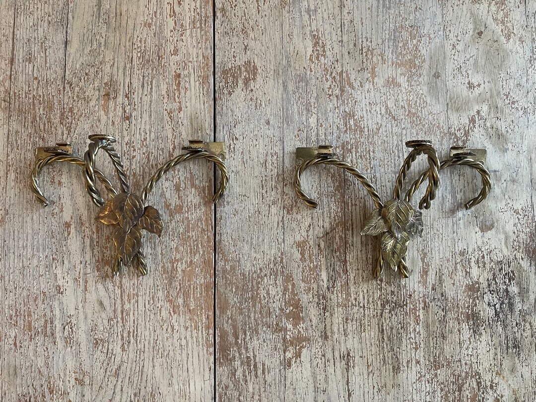 Vintage Mid Century Decorative Leaf Design Pair of Brass Shelf Wall ...