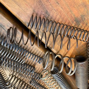Lot 40 Small to Medium Vintage Metal Mixed Springs Rusty Salvage ...