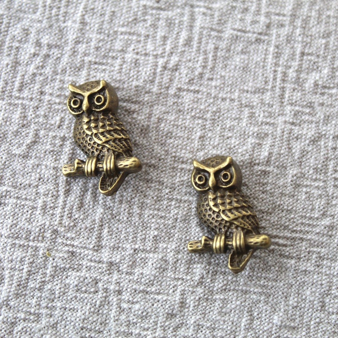 2 Antique Bronze Tone Owl Buttons - Etsy