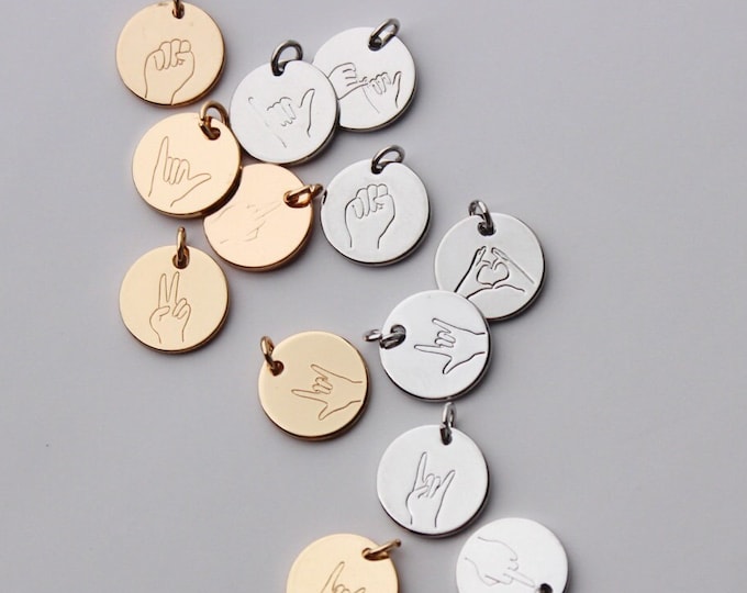 Vulcan Hand Salute Emoji Keychain Star Trek Vulcan Emoji Carved Wood ...