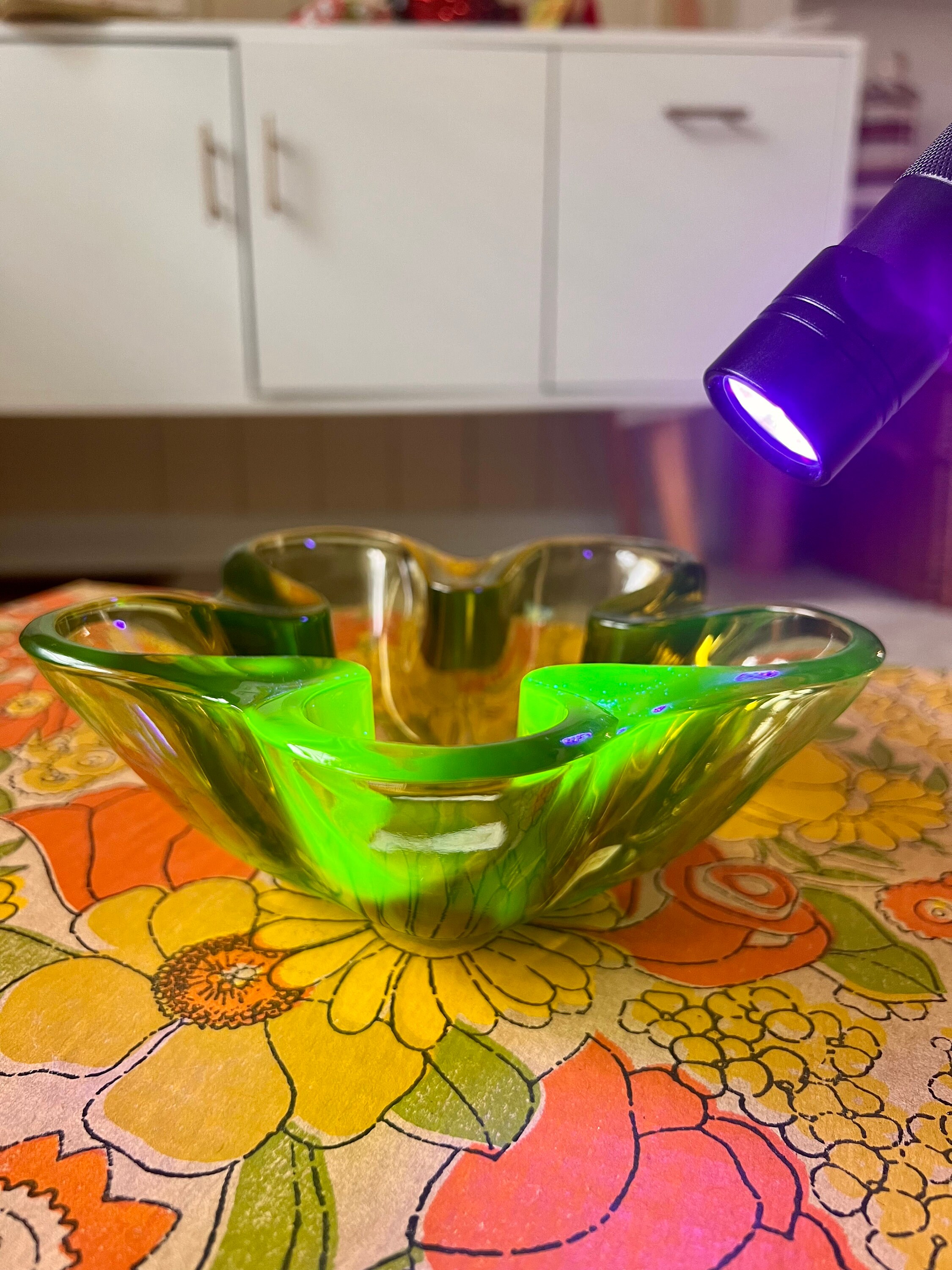 Rare Deadstock Uranium Green Glass Flower Power Midcentury - Etsy