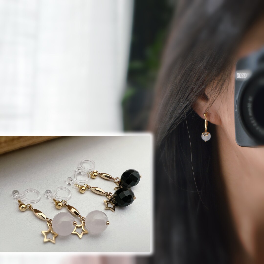 INVISIBLE CLIPS Hanging Earrings Gold, White Agate Pearl / Black ...