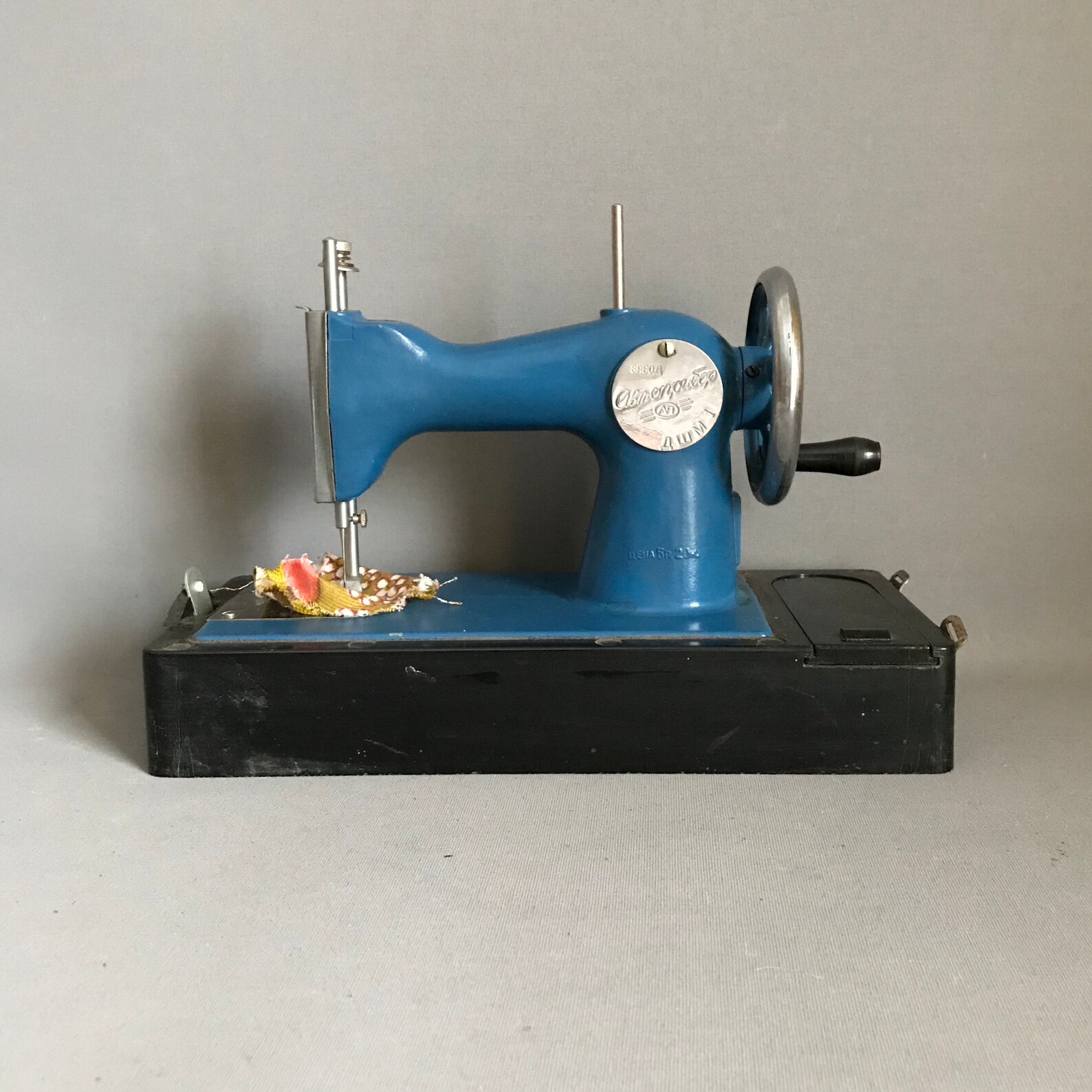 Child Sewing Machine / Soviet Sewing Machine / Vintage Sewing | Etsy