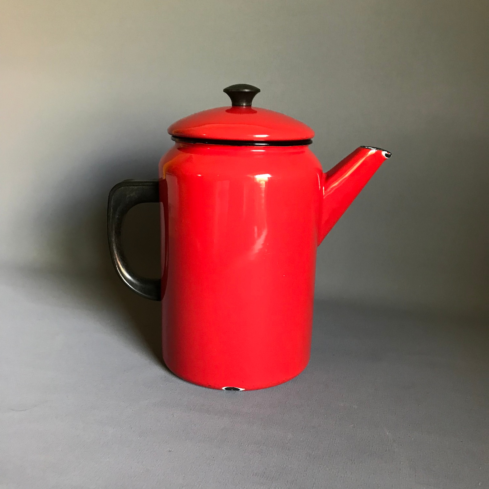 Vintage Enamel Kettle / Enamelware / Red - Etsy