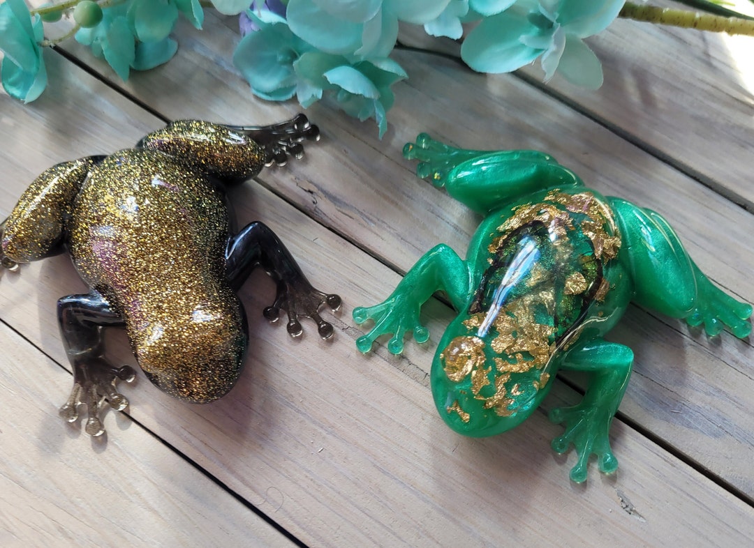 Custom Hand-poured Resin Frog - Etsy