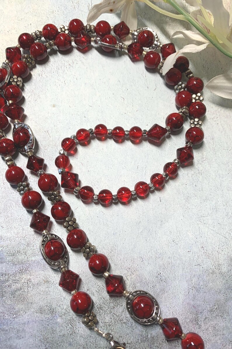 Eye Catching Red and Silver Eyeglasses Chain: Red Tourquoise Gemstone ...