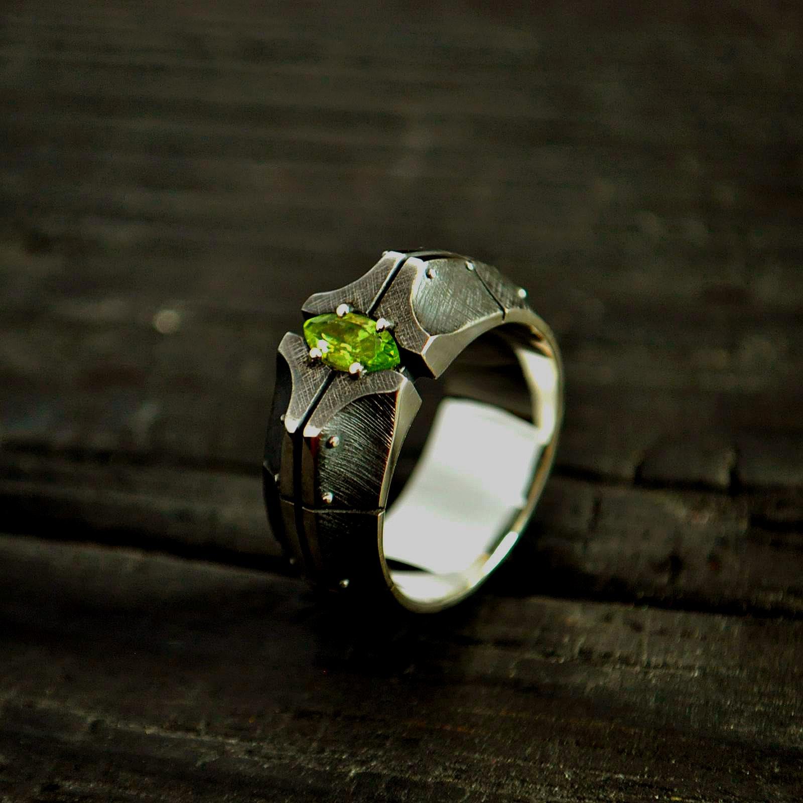Men’s Sterling Silver Signet Ring With Peridot – Brutalist Cyberpunk ...