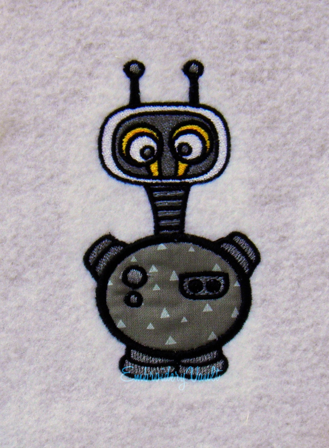 Alien Robot Patch 3 Embroidery Design, Multiple Formats - Etsy