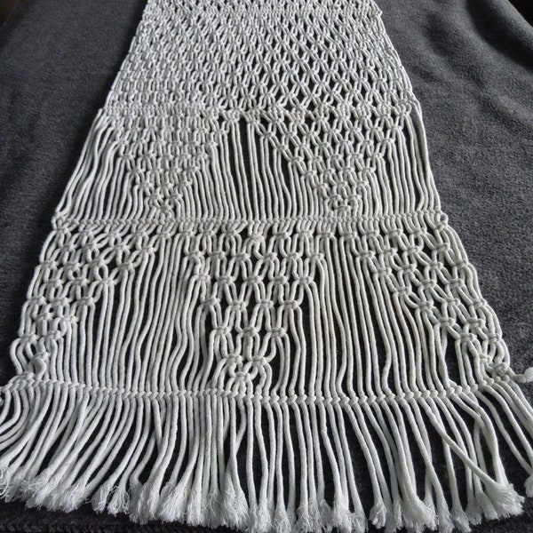 Macrame Table Runner - Etsy