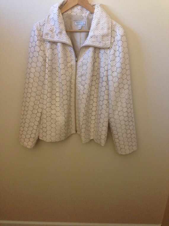 cream colored jacket - Gem