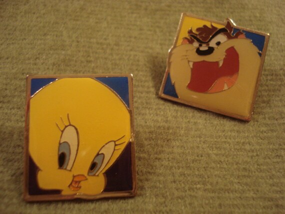 Taz and Tweety Bird Pins Authentic 1993 Warner Bros N… - Gem