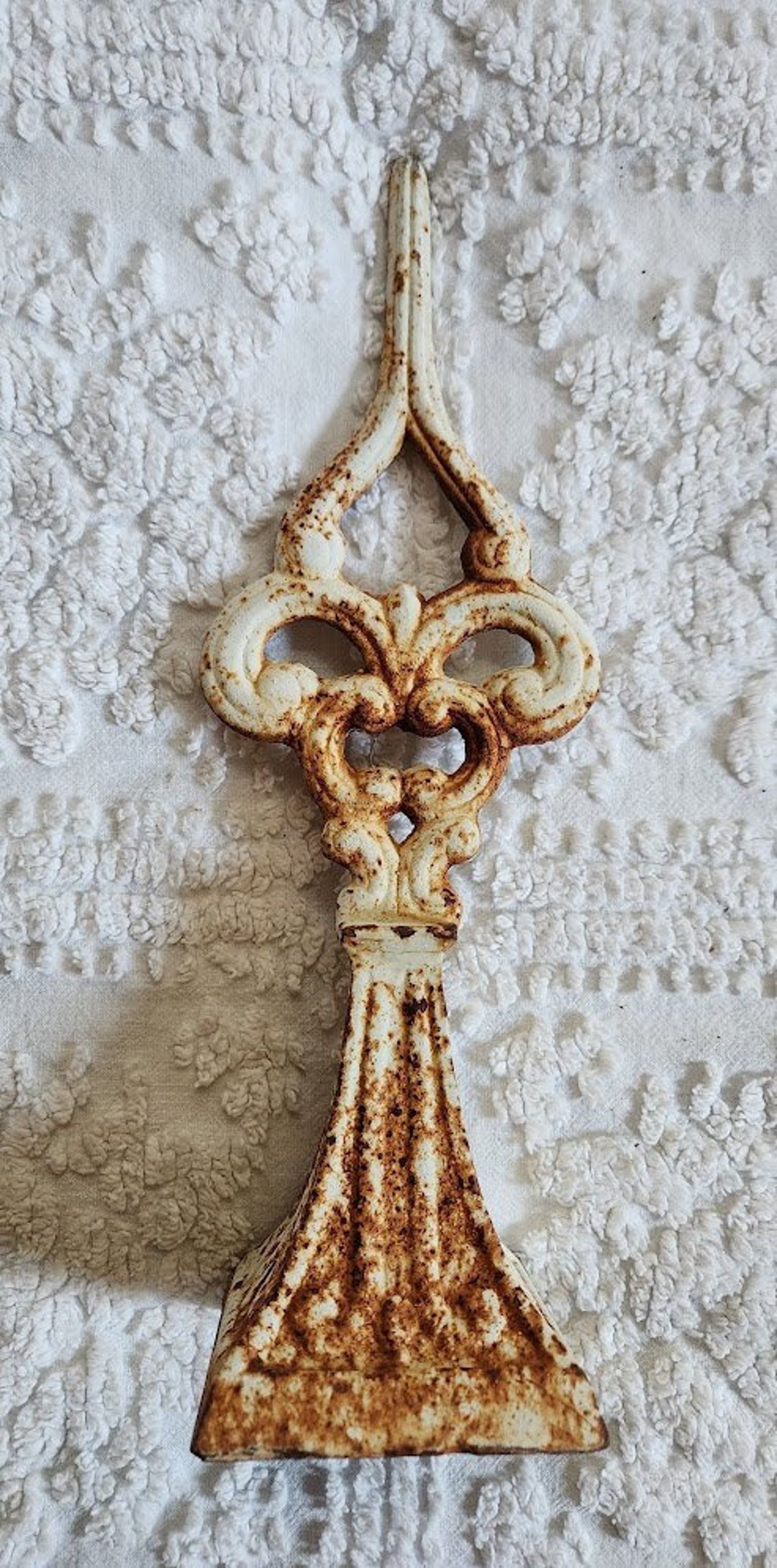 Vintage Iron Finial: Rusty Farmhouse Decor (12" Tall) - Etsy