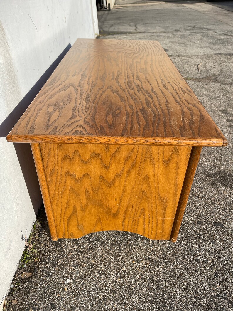 Antique White Clad Cabinet Solid Oak Wood Coffee Table Storage Dual ...