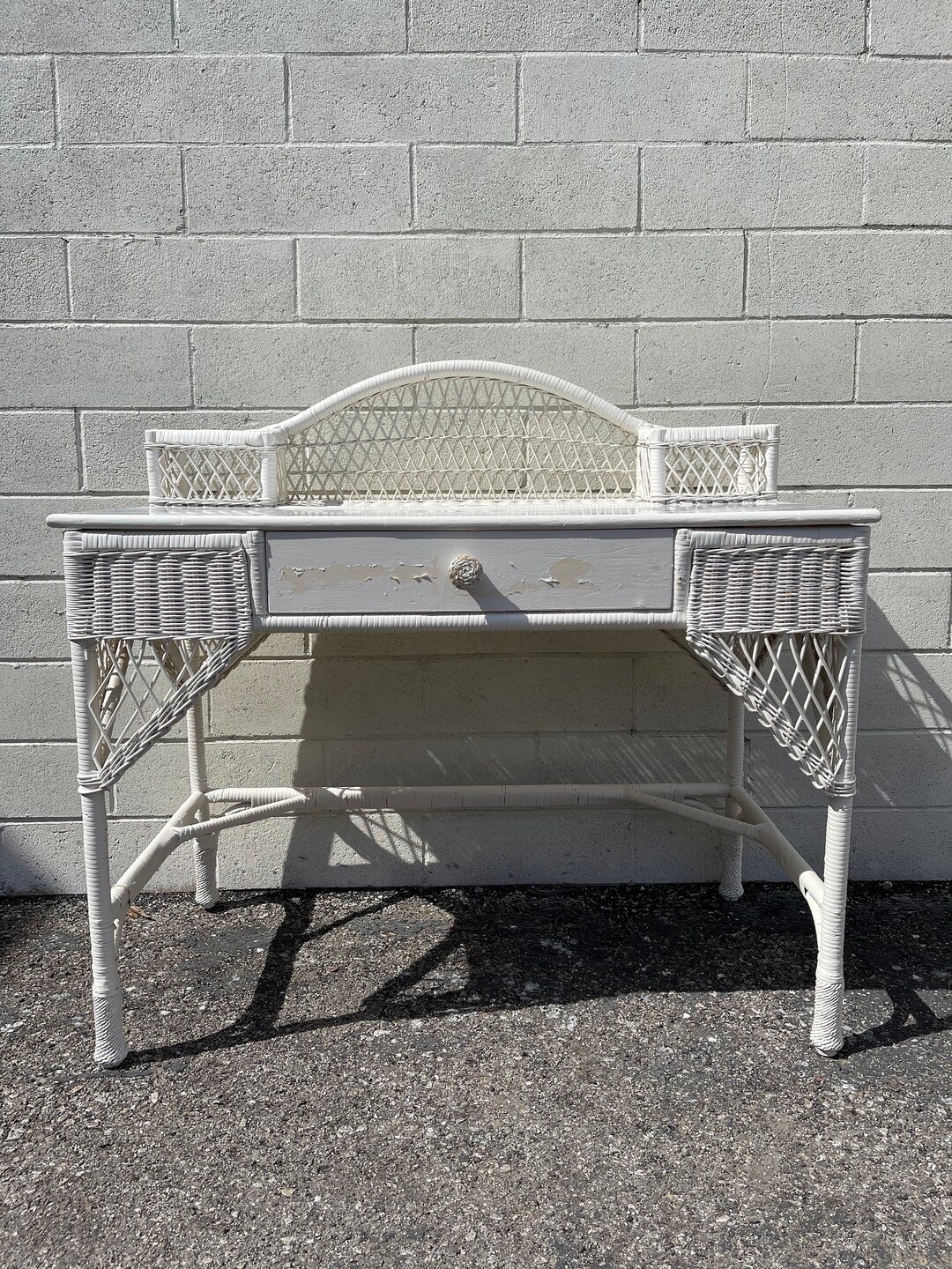 Vintage White Wicker Desk Writing Vanity Makeup Table Bedroom Storage ...