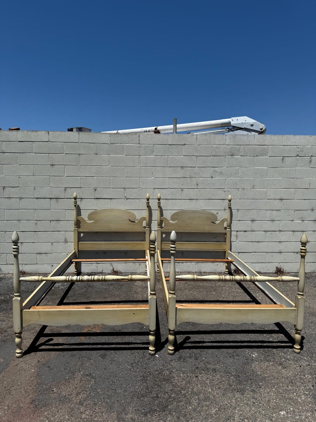 Pair of Antique Twin Beds Poster Traditional Single Wood Frames Bedroom ...