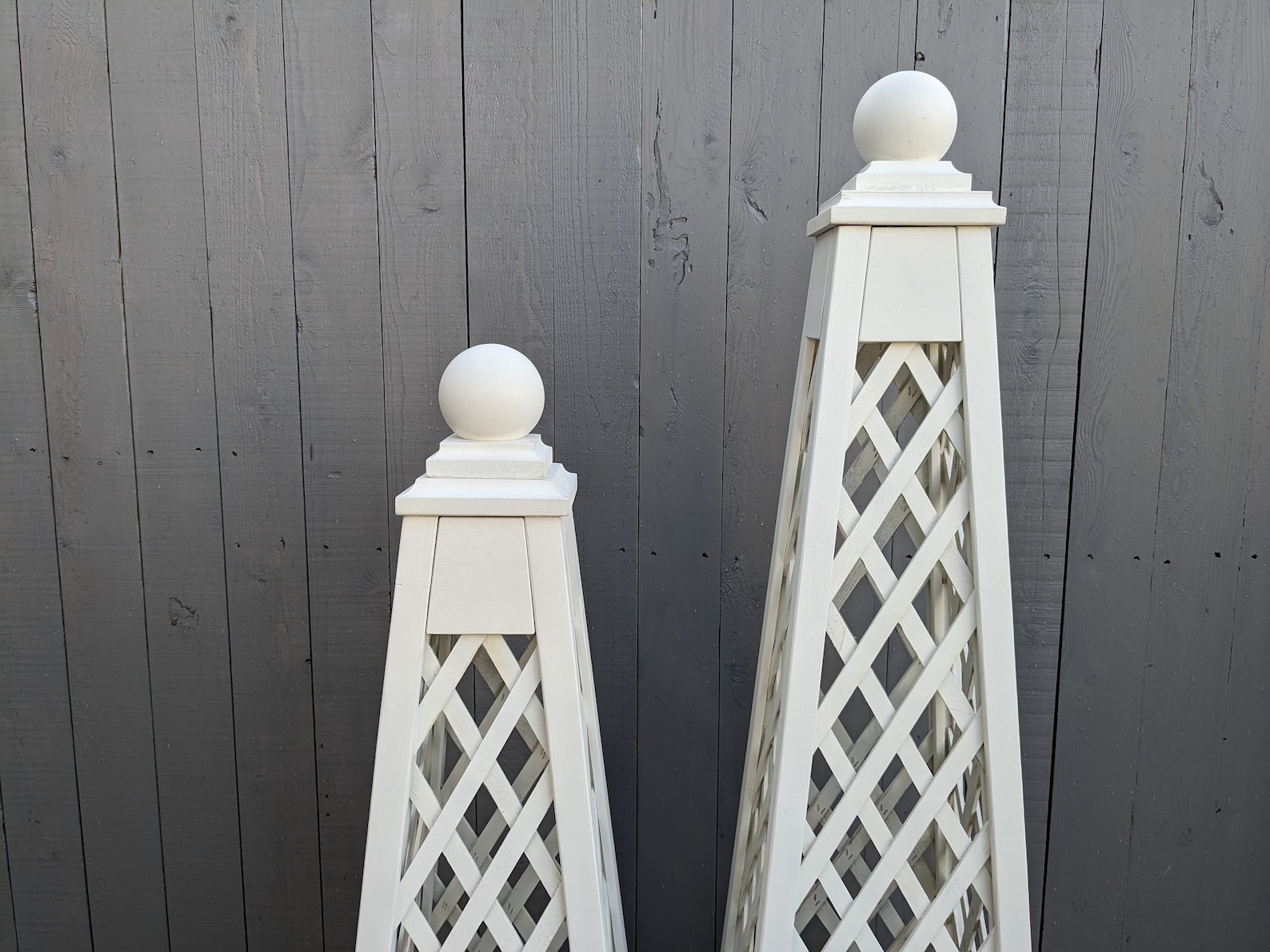 Diamond Trellis Obelisk With Solid White Stain | 5' or 6' Tall ...