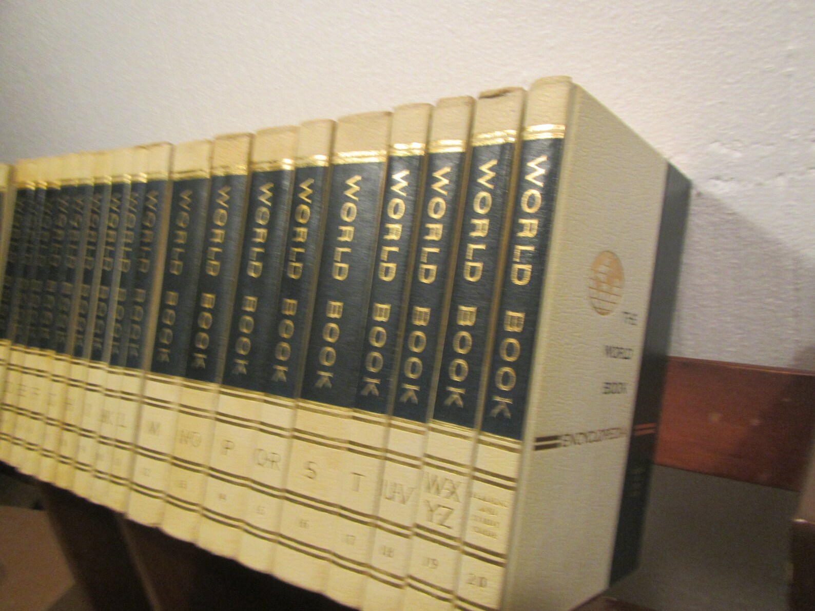 1960 set of 19 WORLD BOOK ENCYCLOPEDIAS Missing vol. 3 C | Etsy