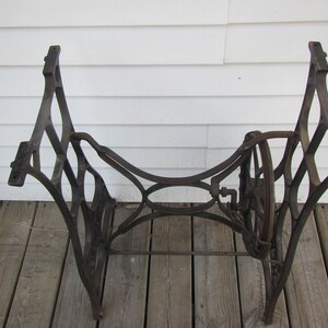 Antique NEW HOME Treadle Sewing Machine Base, Table Base, Cast Iron ...