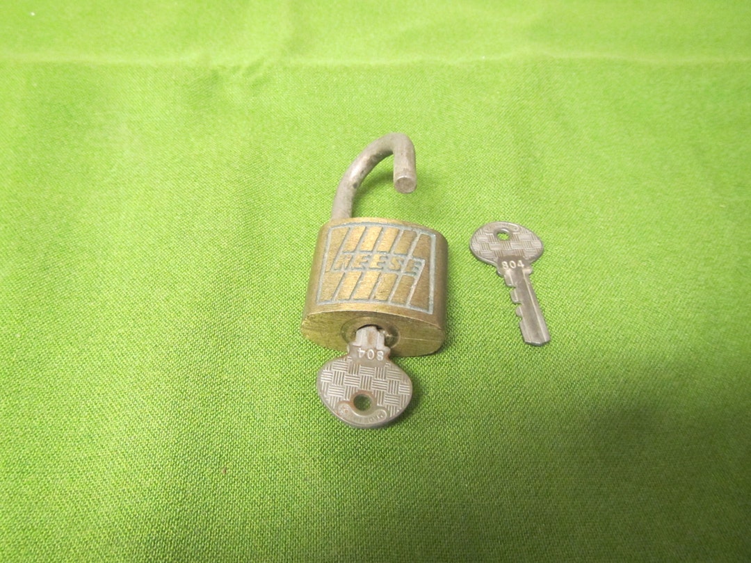 Vintage REESE Padlock With 2 Keys, Reese Lock in Good Working Condition ...
