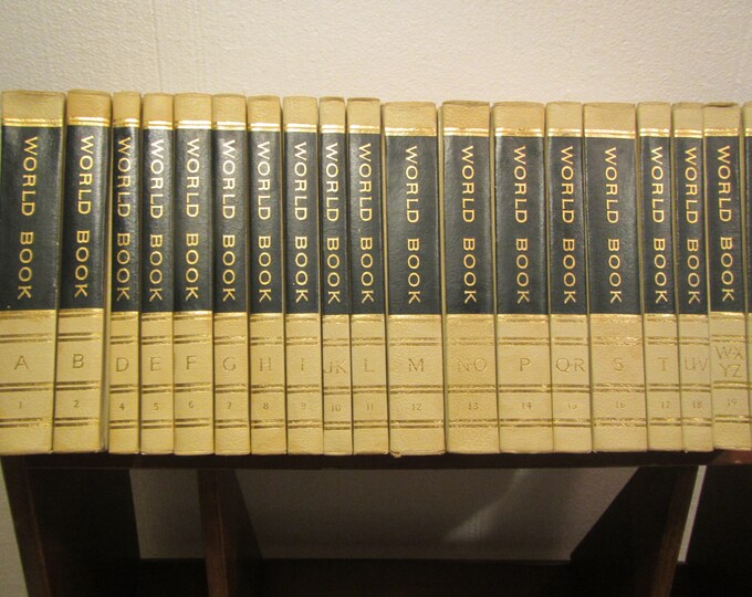 1960 Set of 19 WORLD BOOK ENCYCLOPEDIAS * Missing Vol. 3 (C ) * A & B ...