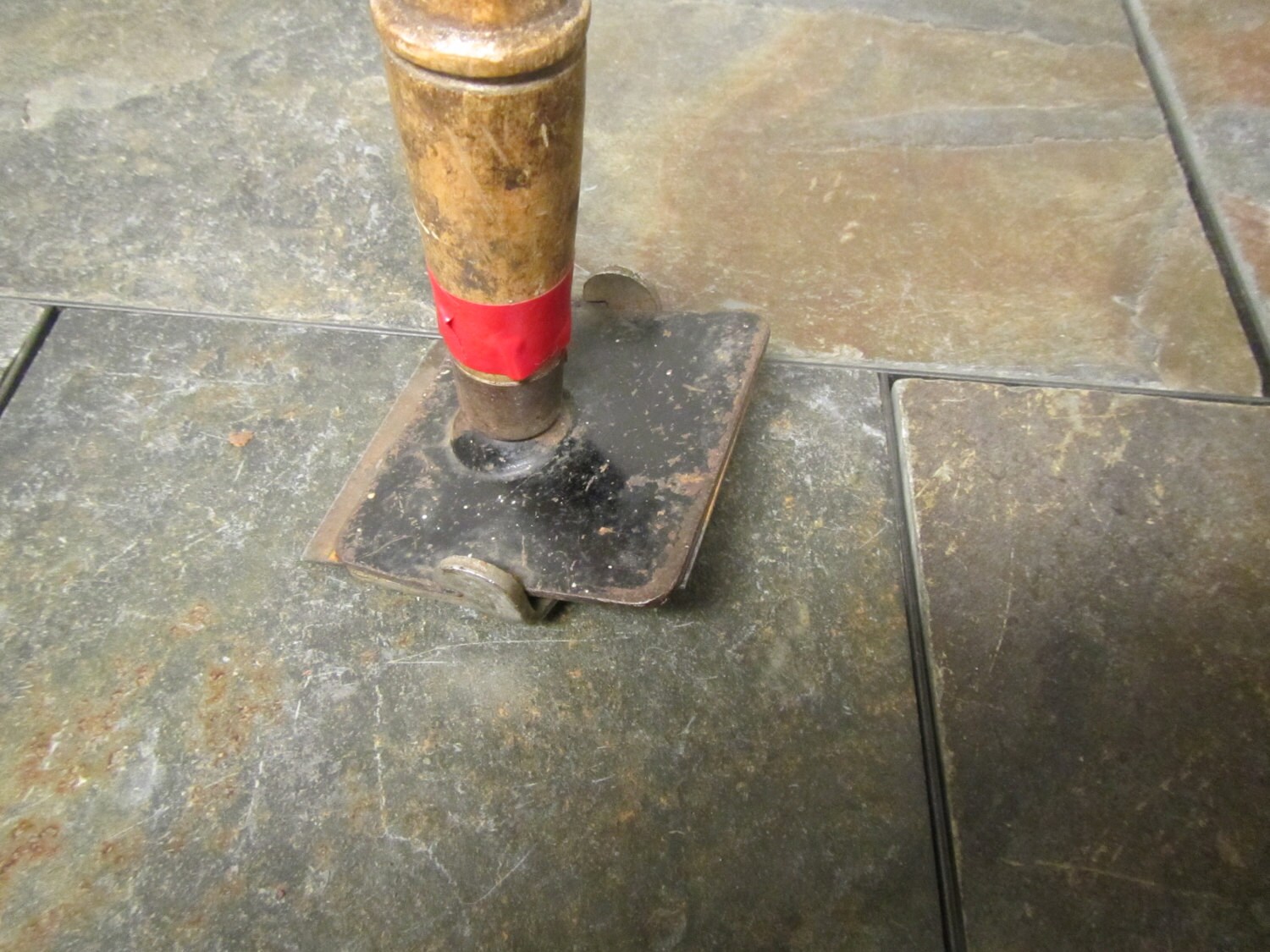 The A. E. Bennett Adjustable Scraper ** Patent Jan 5 1909 ** Bennett ...