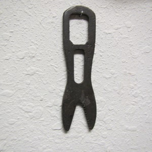 Antique Early IRON WRENCH That Fit Several Sizes ** Good Wallhanger ...