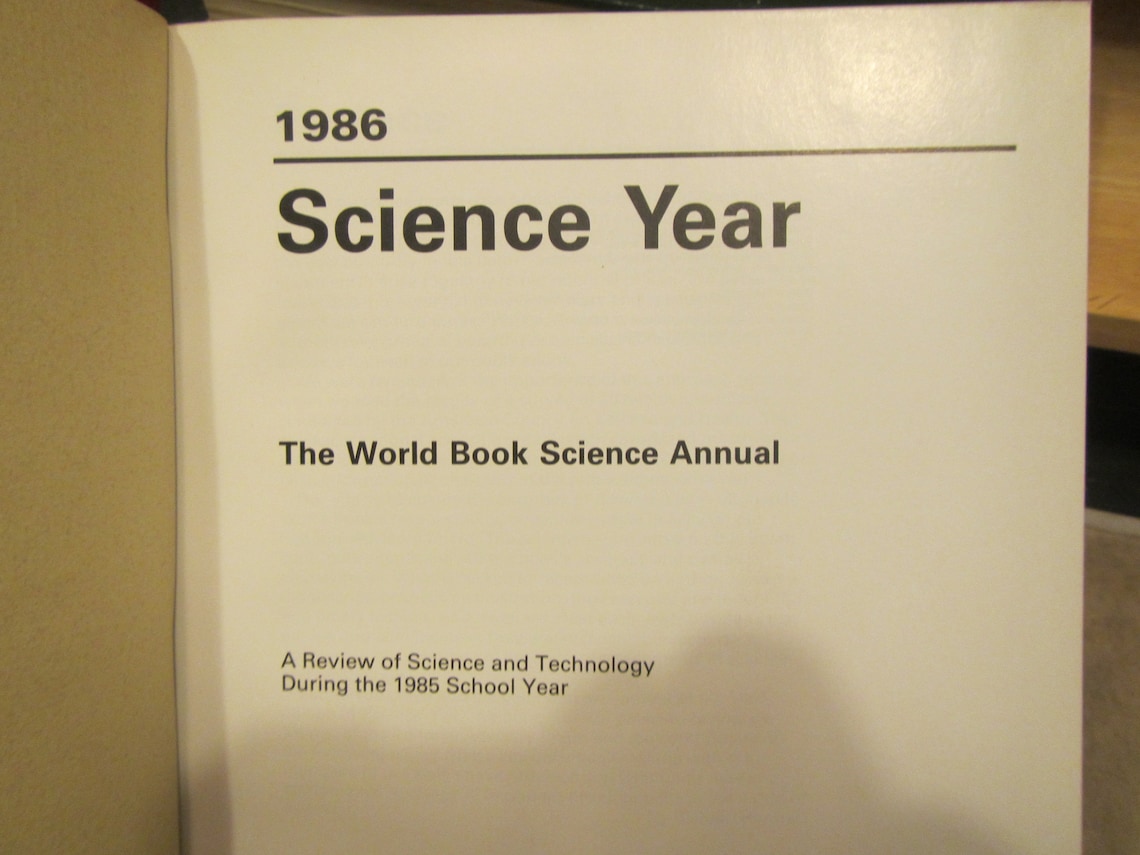 WORLD BOOK ENCYCLOPEDIA Science Yearbooks Red Choice of - Etsy