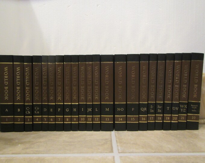 1981 WORLD BOOK ENCYCLOPEDIAS ** 22 Volumes A Thru Z & Research Guide ...