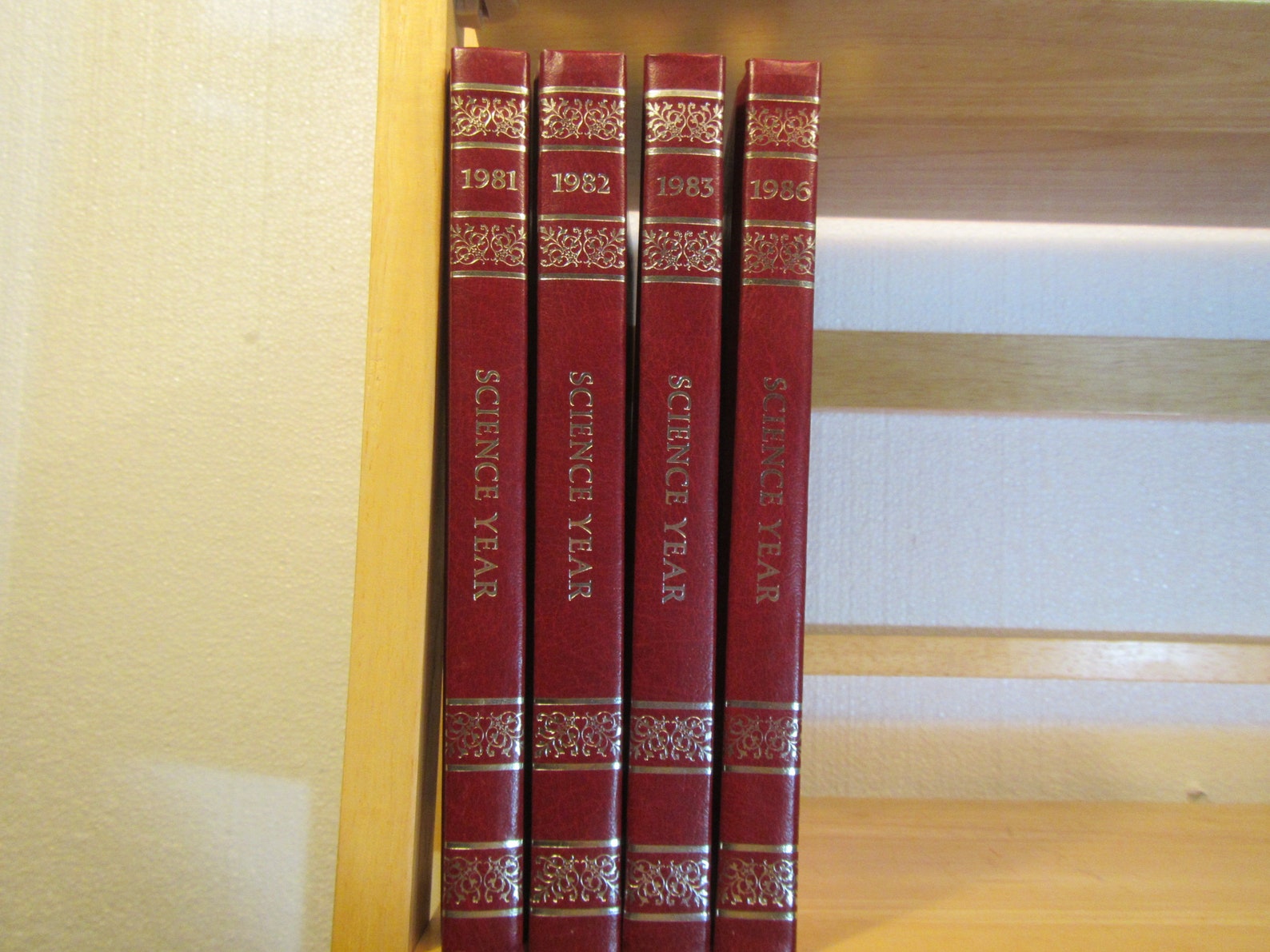 WORLD BOOK ENCYCLOPEDIA Science Yearbooks Red Choice of - Etsy
