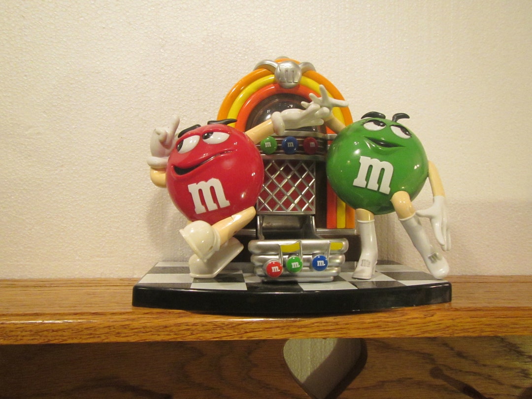 M & M ROCK'N ROLL Dispenser Red Guy and Green Girl M and Ms, Collectors ...