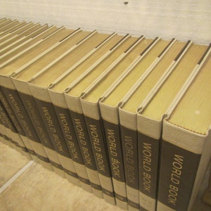1973 WORLDBOOK Encyclopedia Complete 22 Volume Set A Thru Z , and Guide ...