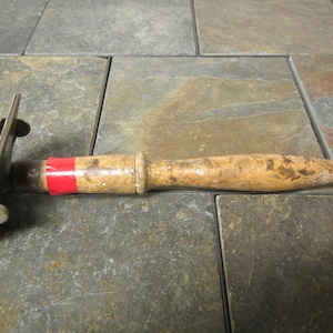 The A. E. Bennett Adjustable Scraper ** Patent Jan 5 1909 ** Bennett ...