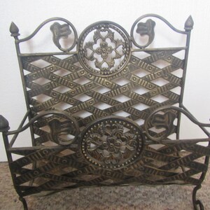 Decorative Woven Metal Magazine Rack , Antique Look Magazine Stand ...