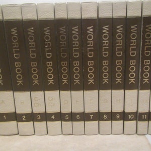 1973 WORLDBOOK Encyclopedia Complete 22 Volume Set A Thru Z , and Guide ...
