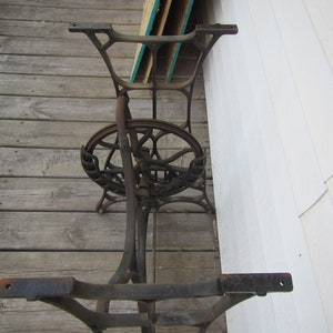 Antique NEW HOME Treadle Sewing Machine Base, Table Base, Cast Iron ...