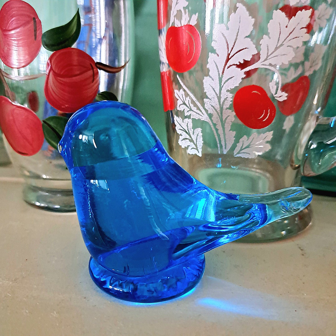 Leo Ward bluebird of Happiness Art Glass Paperweight, Turquoise/blue ...
