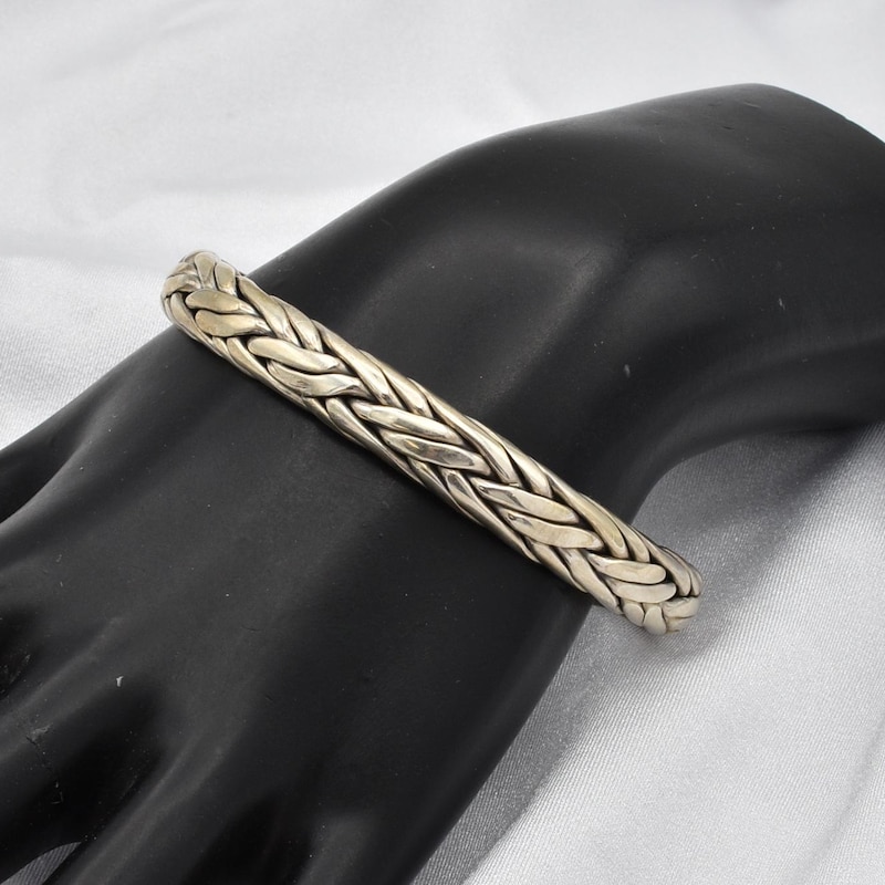 Novica Gifts - 60+ Gift Ideas for 2026