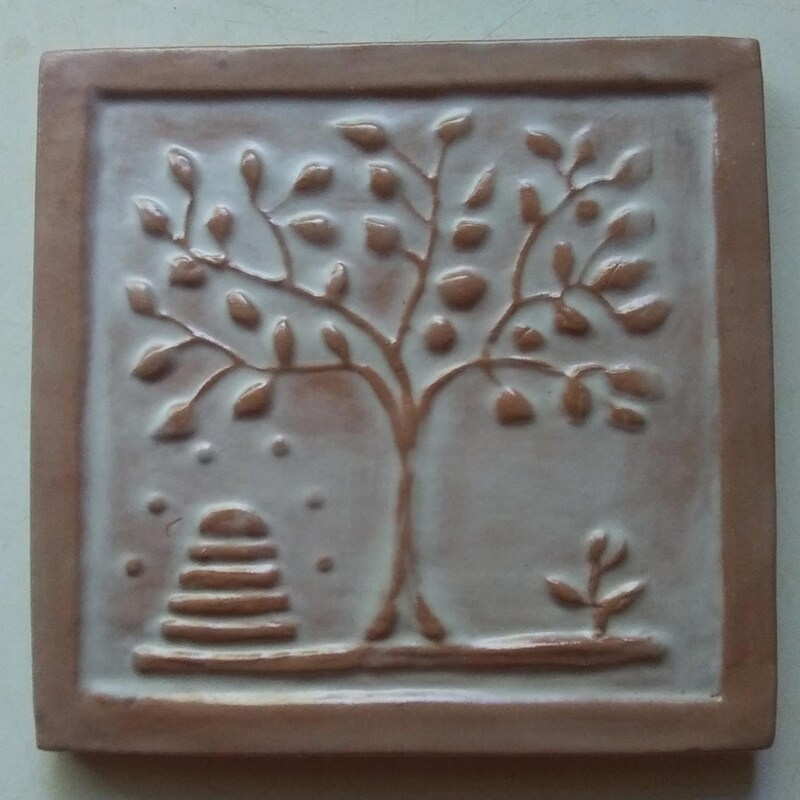 Bee Tile - Etsy