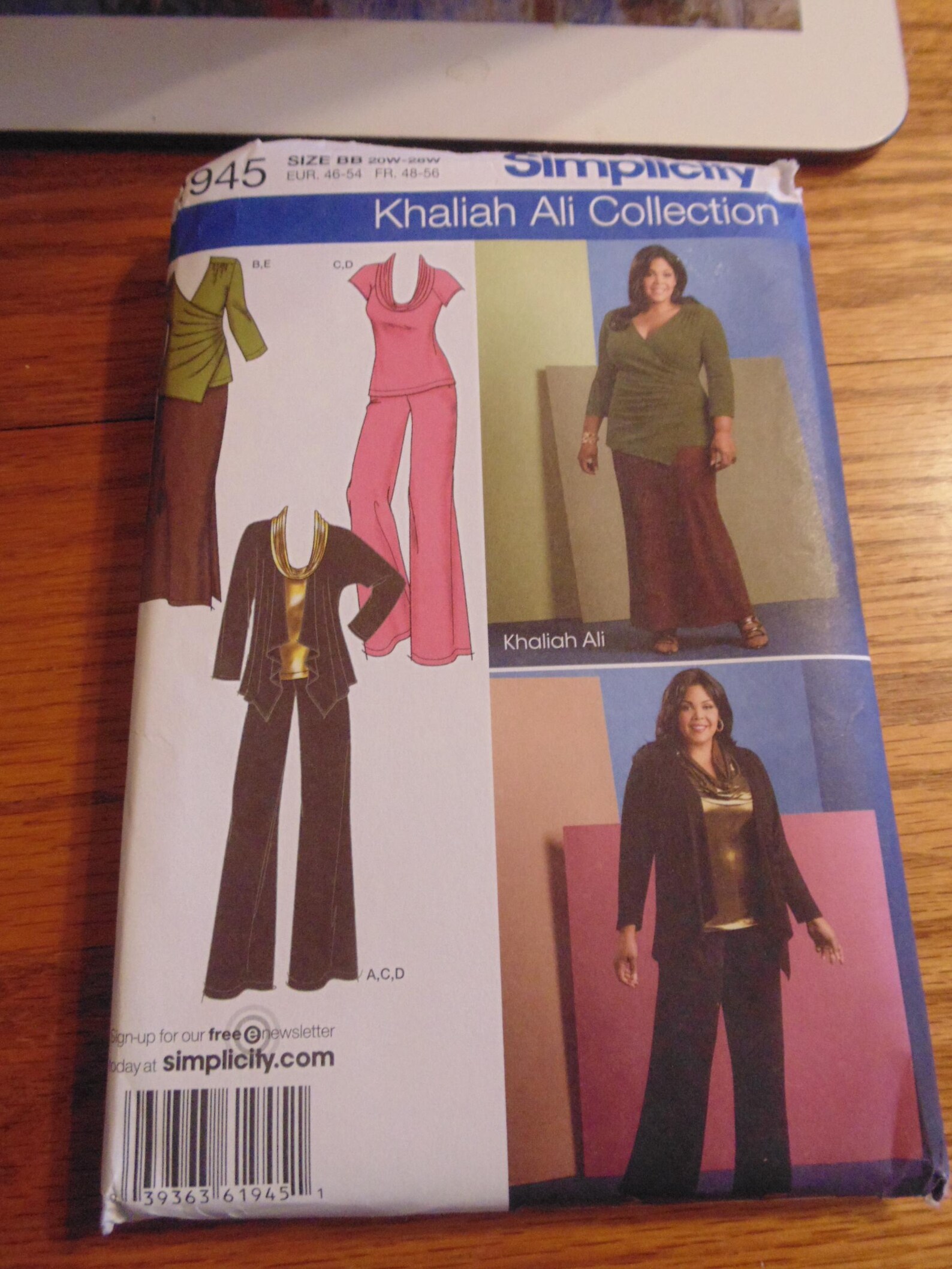 Simplicity Khaliah Ali Collection Pants, Sweater, Skirt Pattern 1945 ...