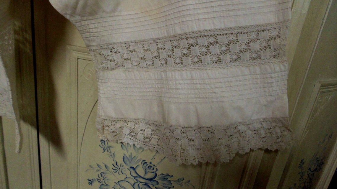 Vintage Whites Split Drawers With Lace Around the Legs, Waist 23" - Etsy