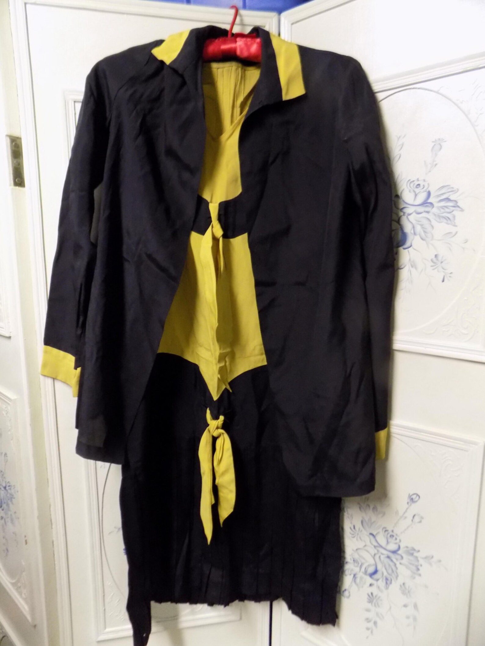 1920 Black and Yellow Dress With Jacket, Silk, Shattering, Use for ...