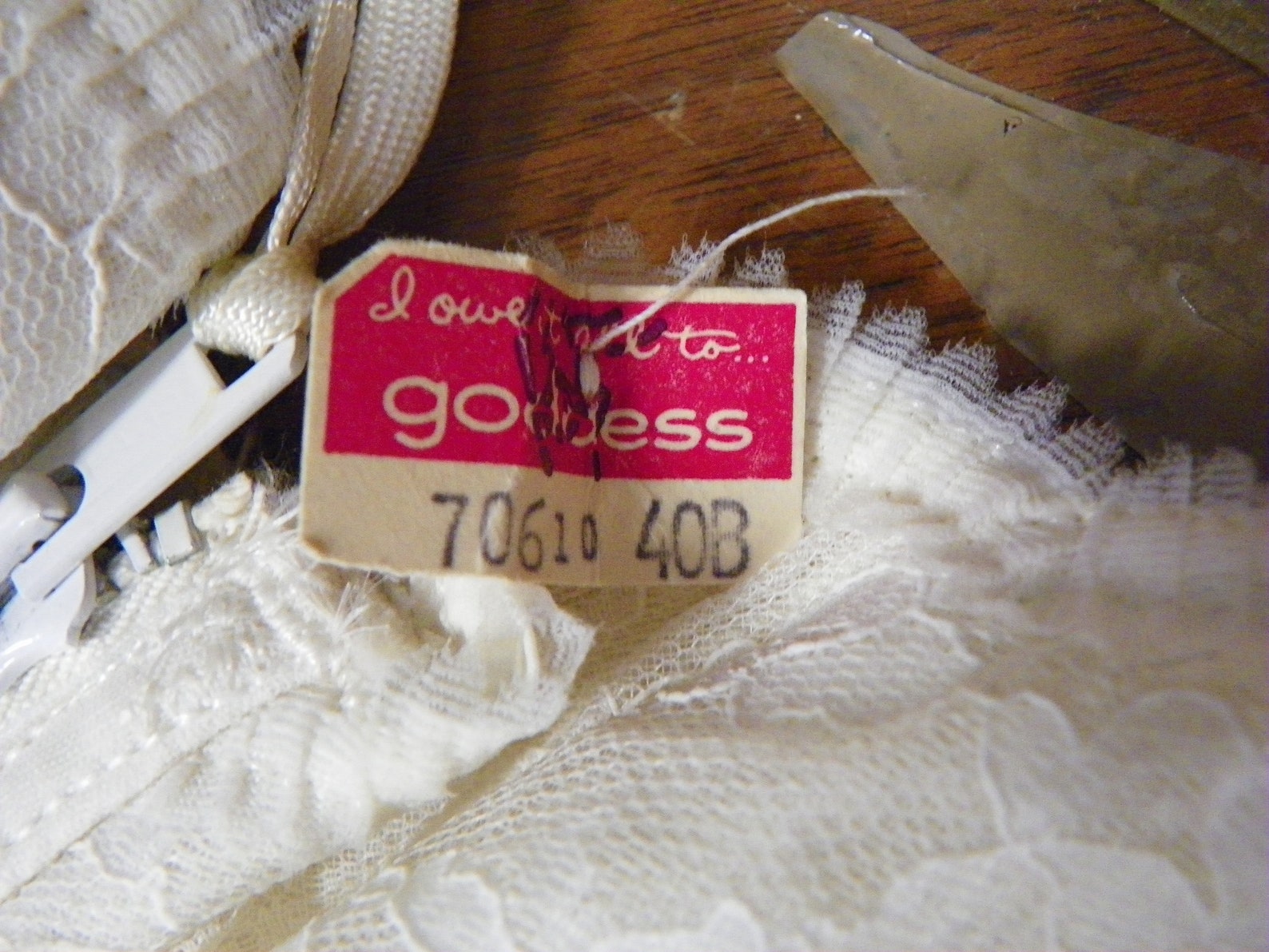 Cleopatra Goddess Long Line Bra With Garters, Zips up the Front, Size ...