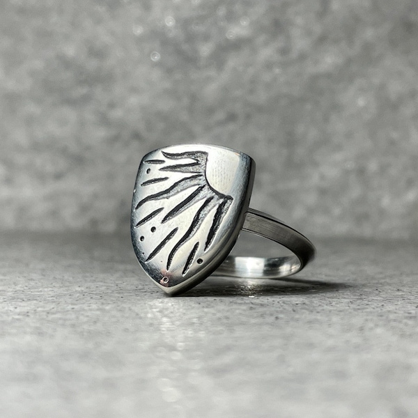Shield Ring - Etsy