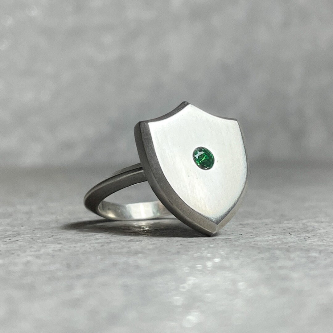 Medieval Beveled Shield Ring With Green Garnet Sterling - Etsy