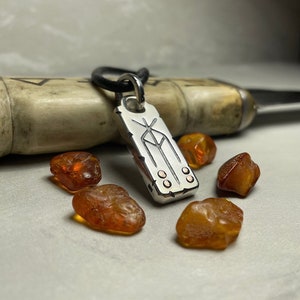 VALFREYJA Lady of the Slain Freya Talisman in Sterling Silver With 14K ...