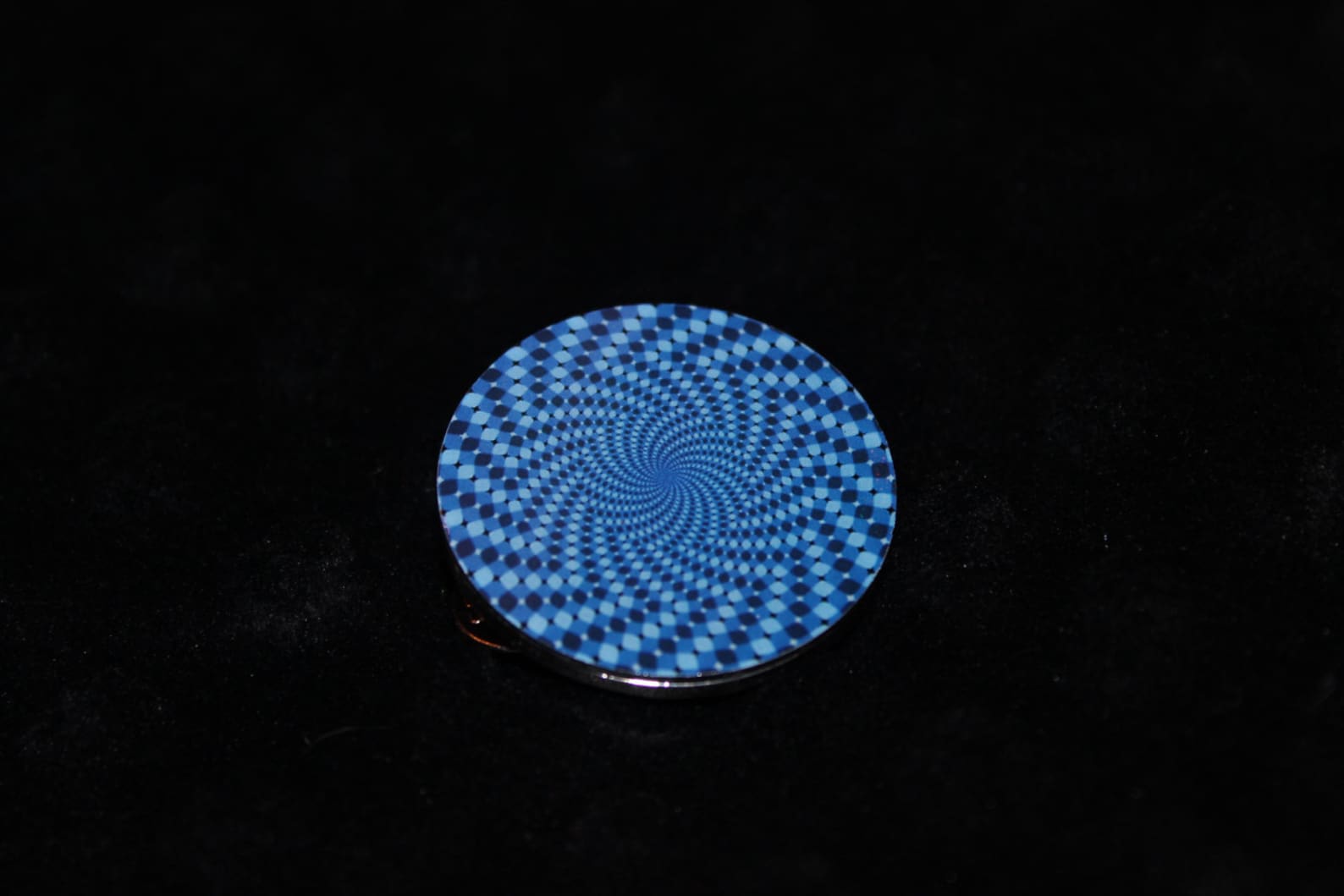 Blue Psychedelic Spinner Pin - Etsy