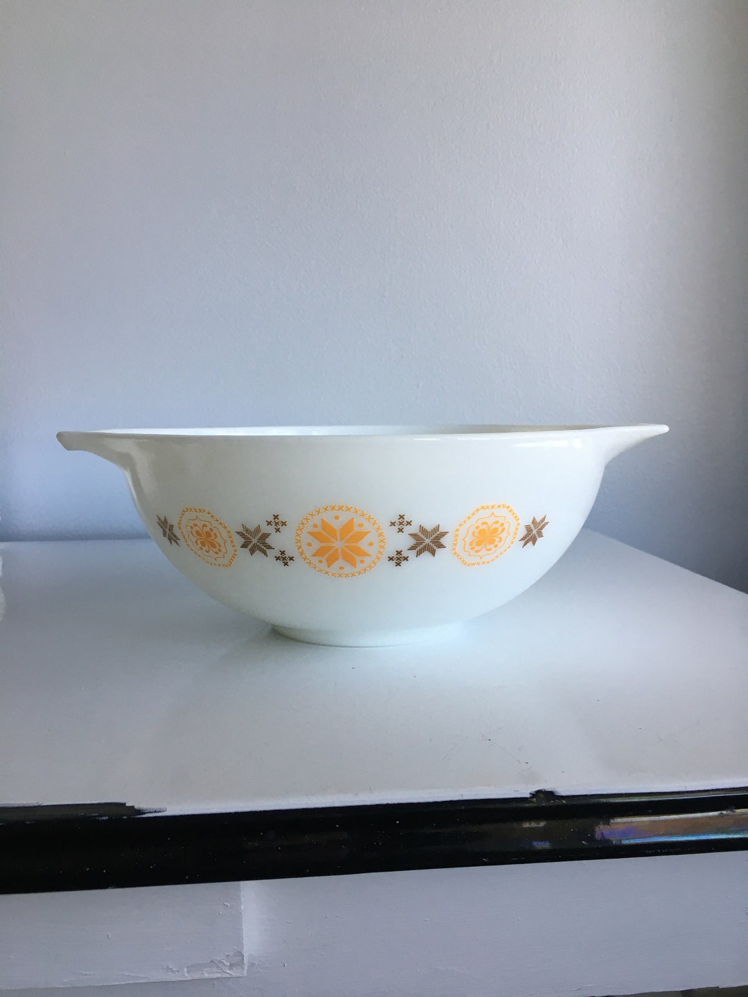 Vintage Pyrex Town and Country Cinderella Mixing Bowl 444 4 Quart - Etsy