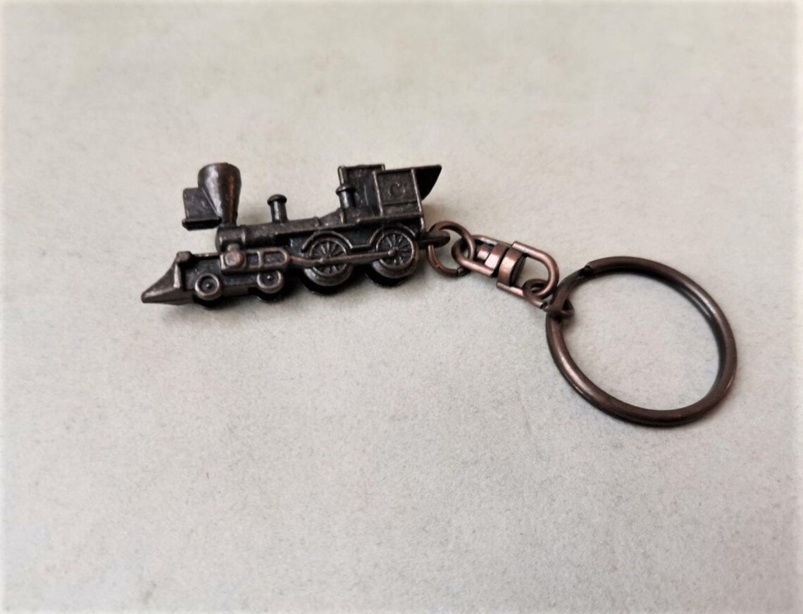 Vintage Locomotive Key Ring Brass-copper Oxidised Locomotive - Etsy