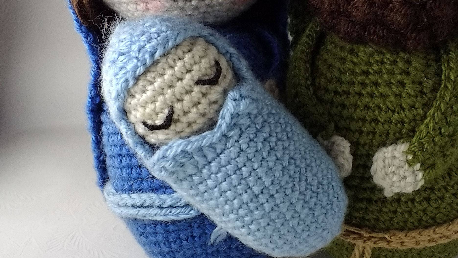 Amigurumi Baby Jesus Crochet Pattern / Christmas Crochet Manger Scene ...